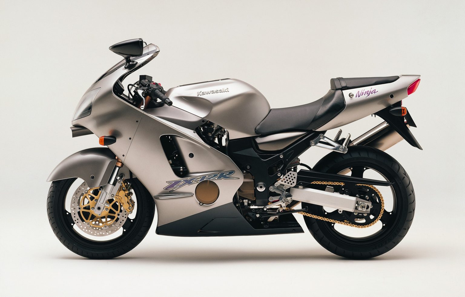 Reconnaître les 6 millésimes de la Kawasaki ZX12R
